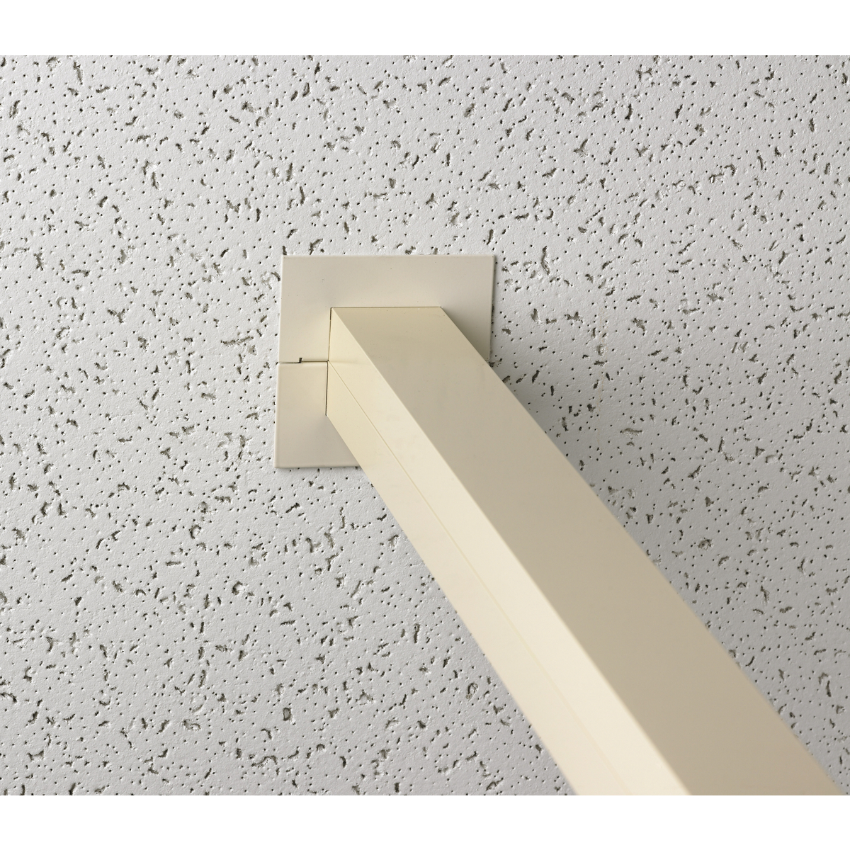 PPTRIM1 HUBBELL SERVICE POLE TRIM | Kendall Electric Inc