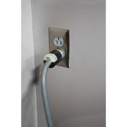 HBL8215C HUB 2P-3W-15A-125V PLUG | Kendall Electric Inc